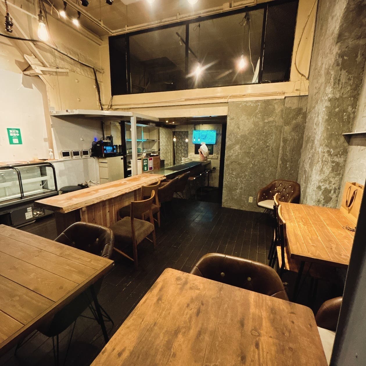 駅チカ！バースペース カラオケありの写真1