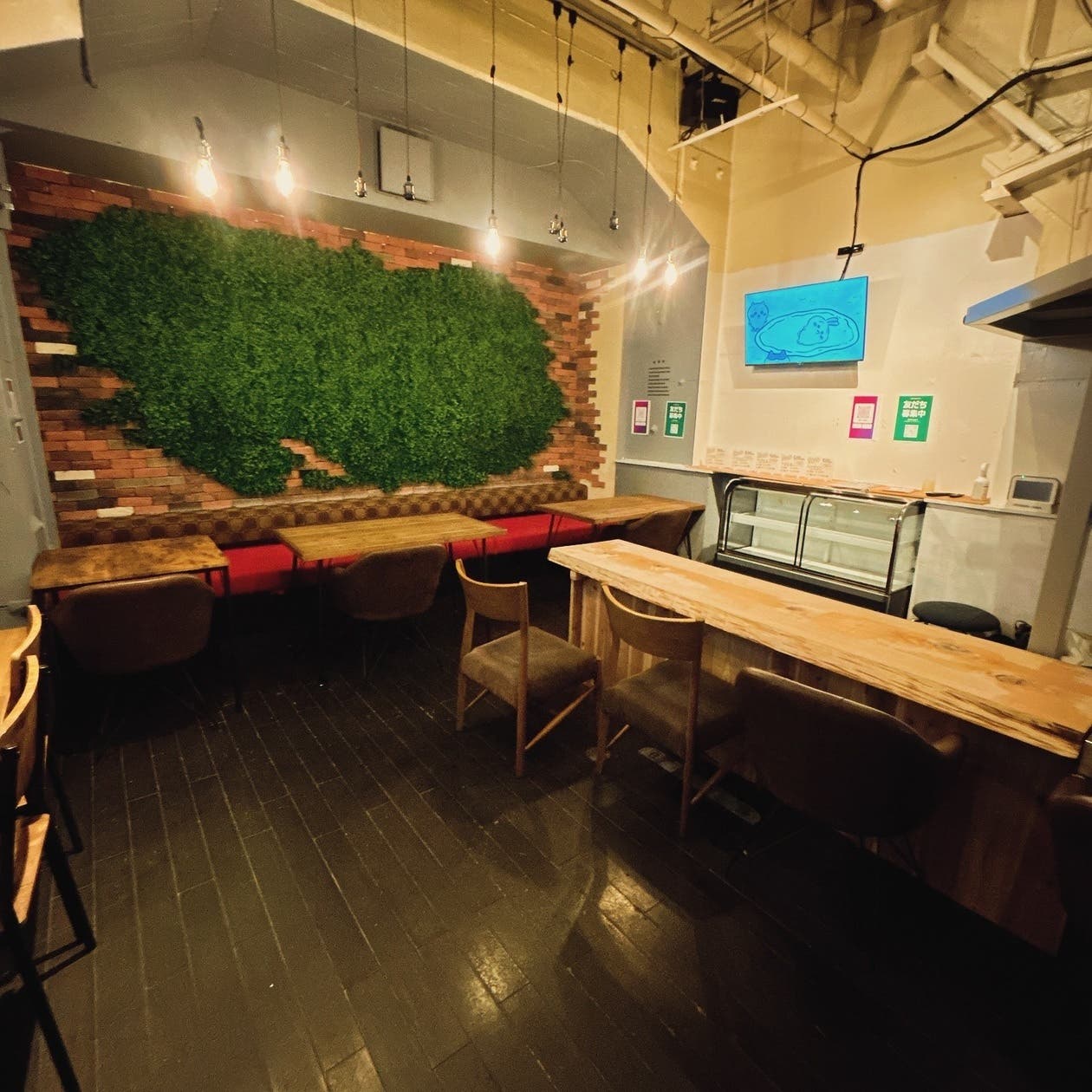 駅チカ！バースペース カラオケありの写真2