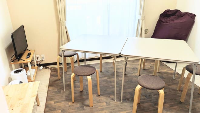 駐車場2台分🚕ガレージハウス貸切🏠教室・エステ・ネイル・整体・食事会・リモートワークに💡愛車メンテにも🚕コンビニすぐ側♪の写真1