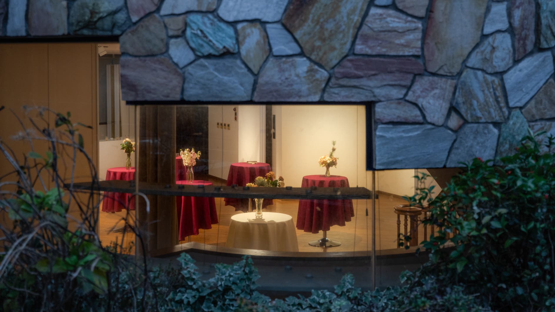 都内に近い！螺旋階段付き！照明機材レンタル付き！多目的なホール〜の写真12