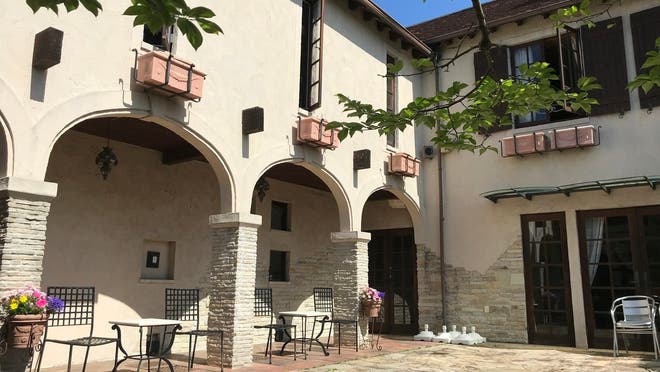 ペット可な欧米風でラグジュアリーな空間です。お庭やカウンターもあり、パーティ/マルシェ/撮影スタジオなど多目的にご利用できますの写真2