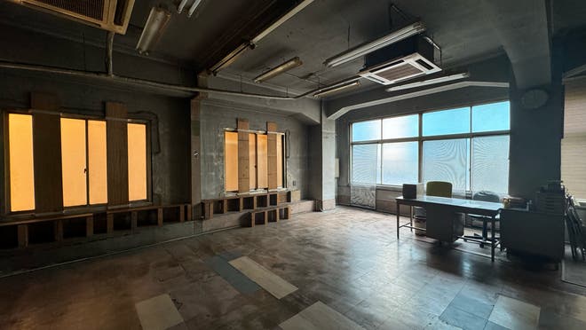 展示会に適したレトロチックな雰囲気が特徴な秋葉原の風情を感じるレンタルスペースの写真1