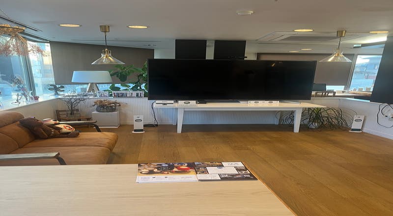 レトロゲームから最新ゲーム機、VRゲーム遊び放題！オプションで駄菓子食べ放題(＋500円／1人)