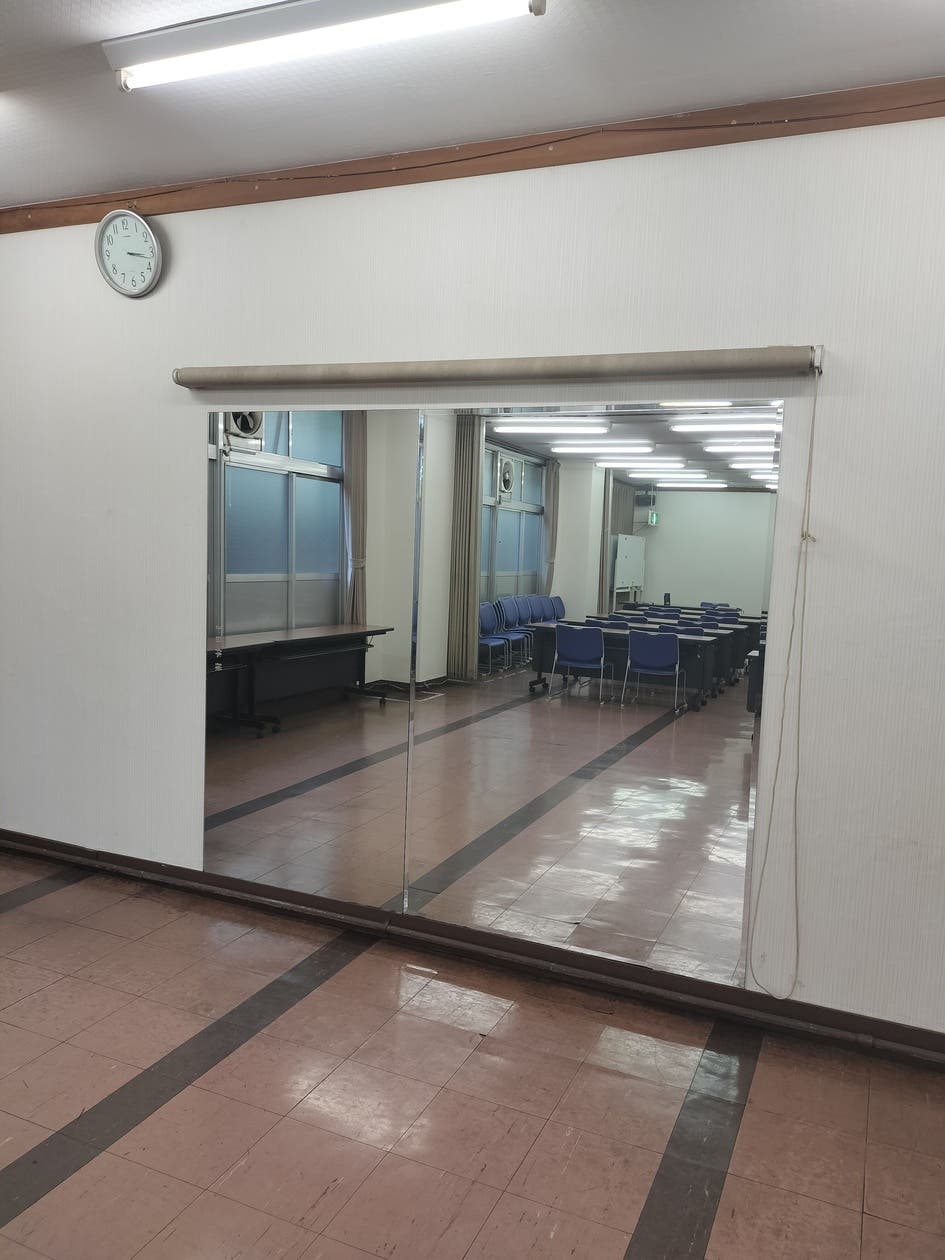 鶴見駅徒歩圏、利用用途自由な大型多目的レンタルスペースの写真11