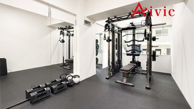 【横浜駅6分】1日1回スタッフ完全清掃のハイクオリティレンタルジムの写真1