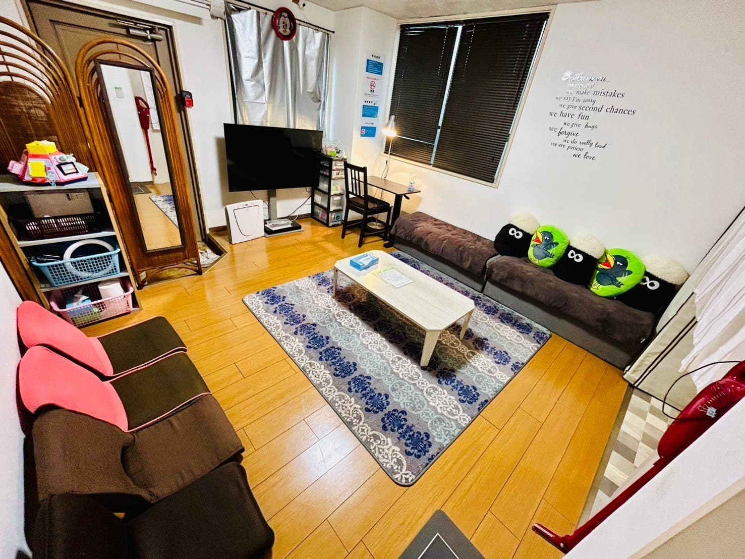 オープニング特別価格✨1650▶️777円/時間✨元町駅徒歩3分🚃50型TV📺映画鑑賞、ゲーム、テレワーク、ママ会🕺推し活の写真7