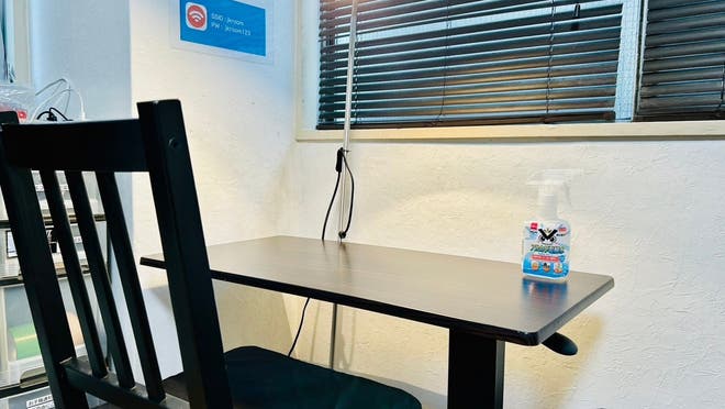 オープニング特別価格✨1650▶️777円/時間✨元町駅徒歩3分🚃50型TV📺映画鑑賞、ゲーム、テレワーク、ママ会🕺推し活の写真3