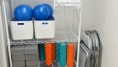 【NEW OPEN】 京都向日市で駐車場(無料)完備 綺麗で広々開放感 大型鏡6台完備 の写真4