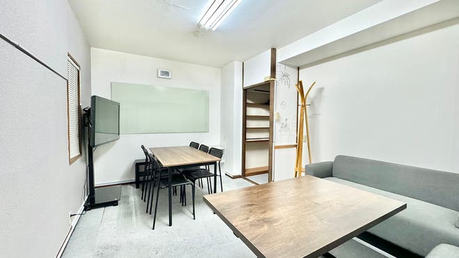 2025.1OPEN🎉心斎橋徒歩1分‼️定員10人👥商談や打ち合わせ、ミニセミナーに便利な貸し会議室✨モニター無料Wi-Fiありの写真1