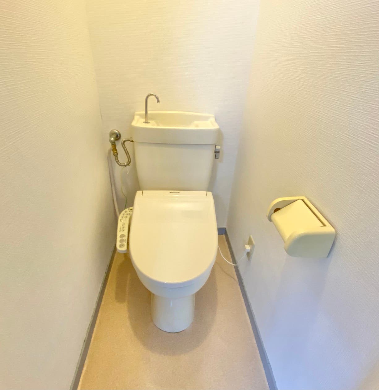 2025.1OPEN🎉心斎橋徒歩1分‼️定員10人👥商談や打ち合わせ、ミニセミナーに便利な貸し会議室✨モニター無料Wi-Fiありの写真12