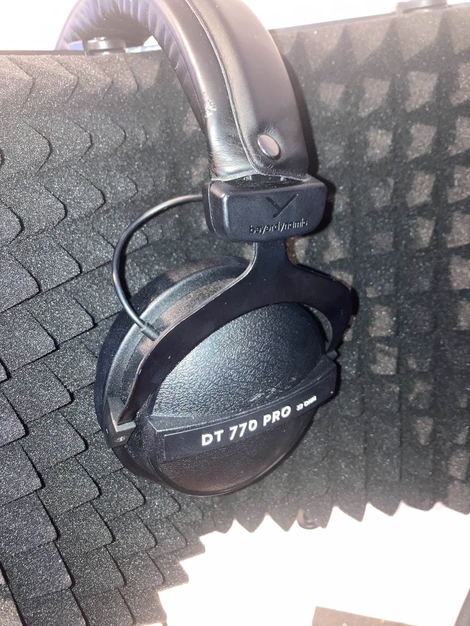 セルフレコーディングスタジオ/機材レンタル無料/防音/Dr-80/80デシベル減音/ボーカル録音に！の写真11