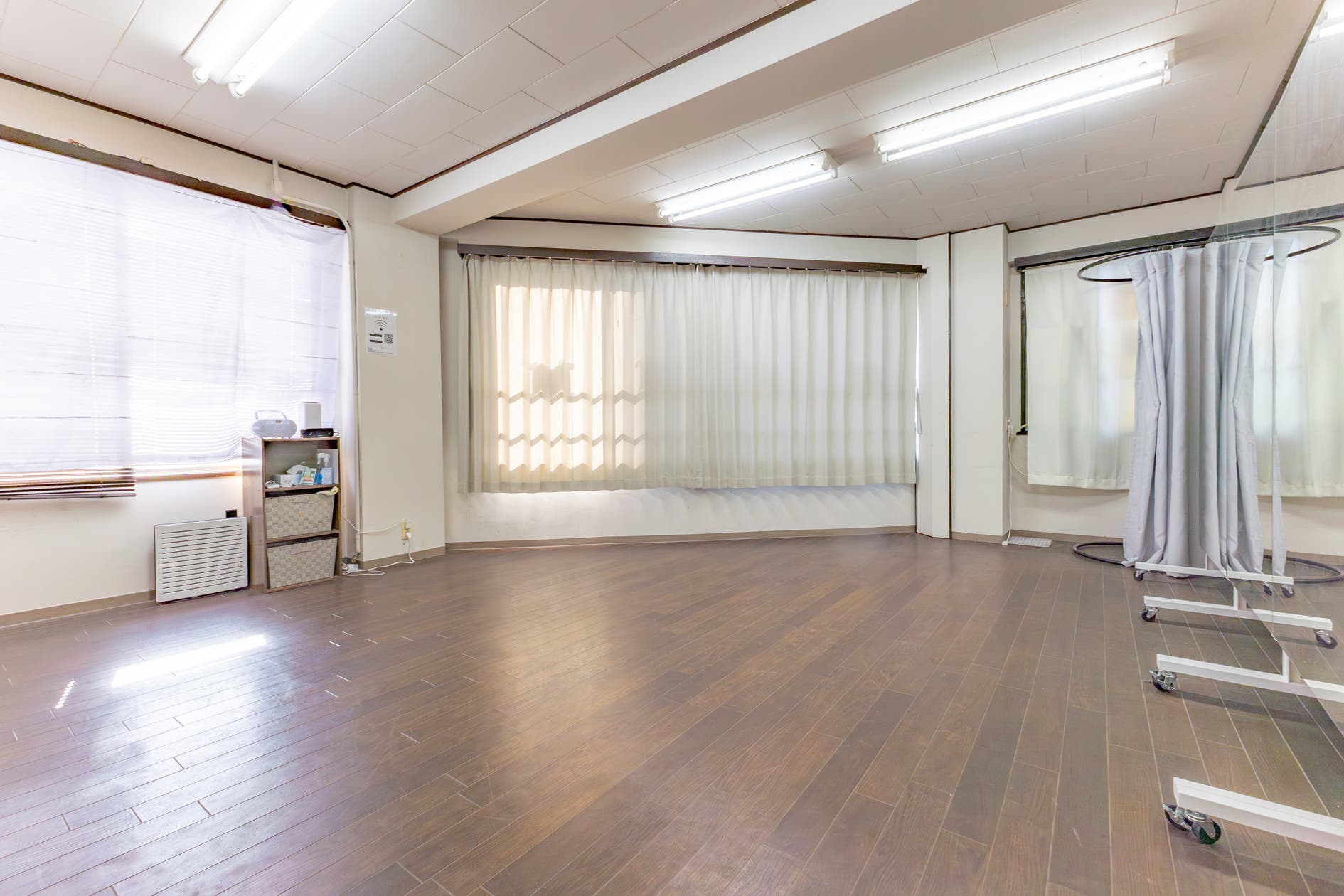 【元町駅5分】[Open1周年]地域最安値級！少人数向けダンスができるレンタルスタジオの写真11