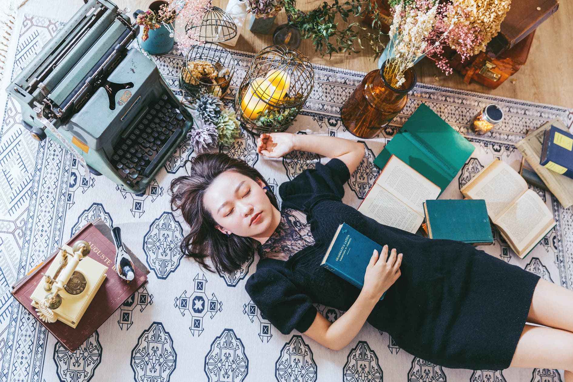 新宿駅近/23畳/3面採光/無料機材豊富✨【SOALA】広い南向の自然光スペース/ロケ撮影・配信/YouTube/コスプレの写真22