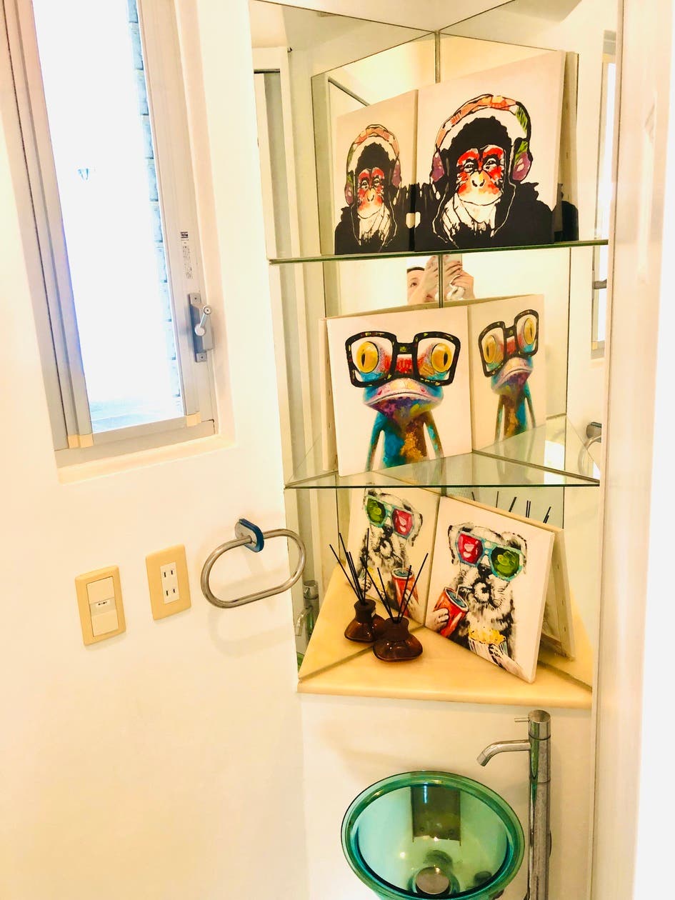 自然光がたっぷり入る真白な広々リビングが印象的・撮影にもオススメ！レッスンクラスにも♪庭付き戸建ての写真10