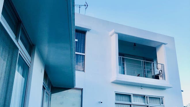 自然光がたっぷり入る真白な広々リビングが印象的・撮影にもオススメ!レッスンクラスにも♪庭付き戸建ての写真20