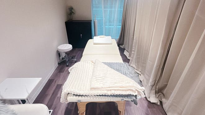 六本木駅から徒歩5分|サロンルームのみの予約ページ| 各種マッサージ / 鍼灸 /占い/勉強/お仕事スペースにの写真3