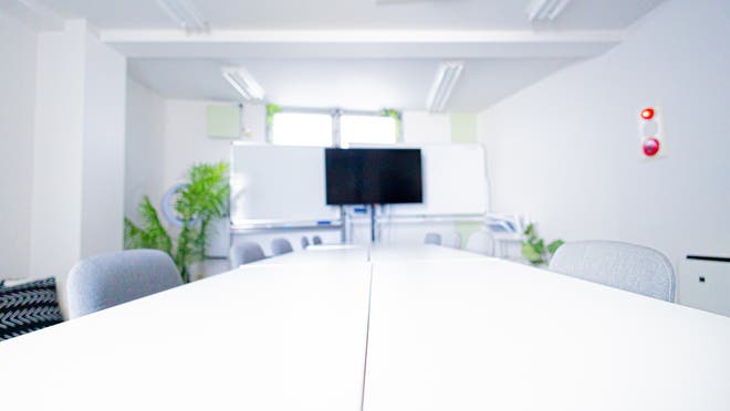 神保町🚶♂️2分・お茶の水4分🍀最大20名/会議・商談 ・懇親会・ボドゲ・施術・飲食🍷可!全備品無料✨お得な1日プラン✨の写真2