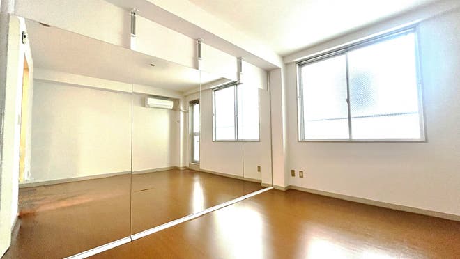 薬院駅最寄りのダンススタジオ!少人数・個人練習向きの写真2