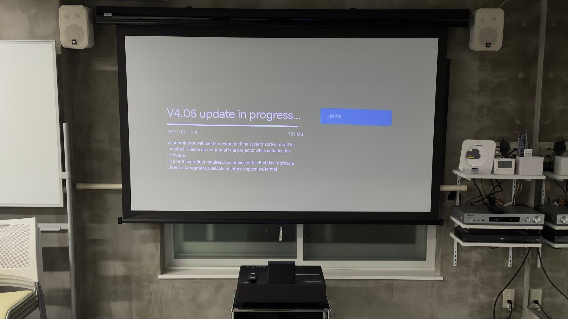 少人数向けダンススタジオ4F　駅から歩3分（階段４F）リノリウム床の写真6
