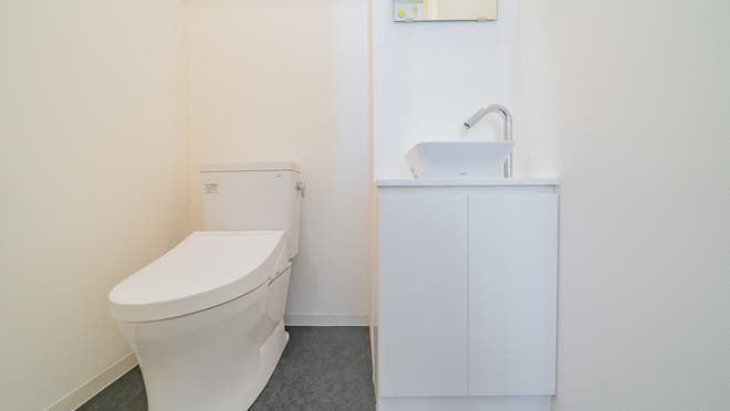 【渋谷駅C1出口徒歩1分】渋谷警察署に近接。白で統一した1日利用のデザイナーズオフィス。高速wifi完備。の写真11