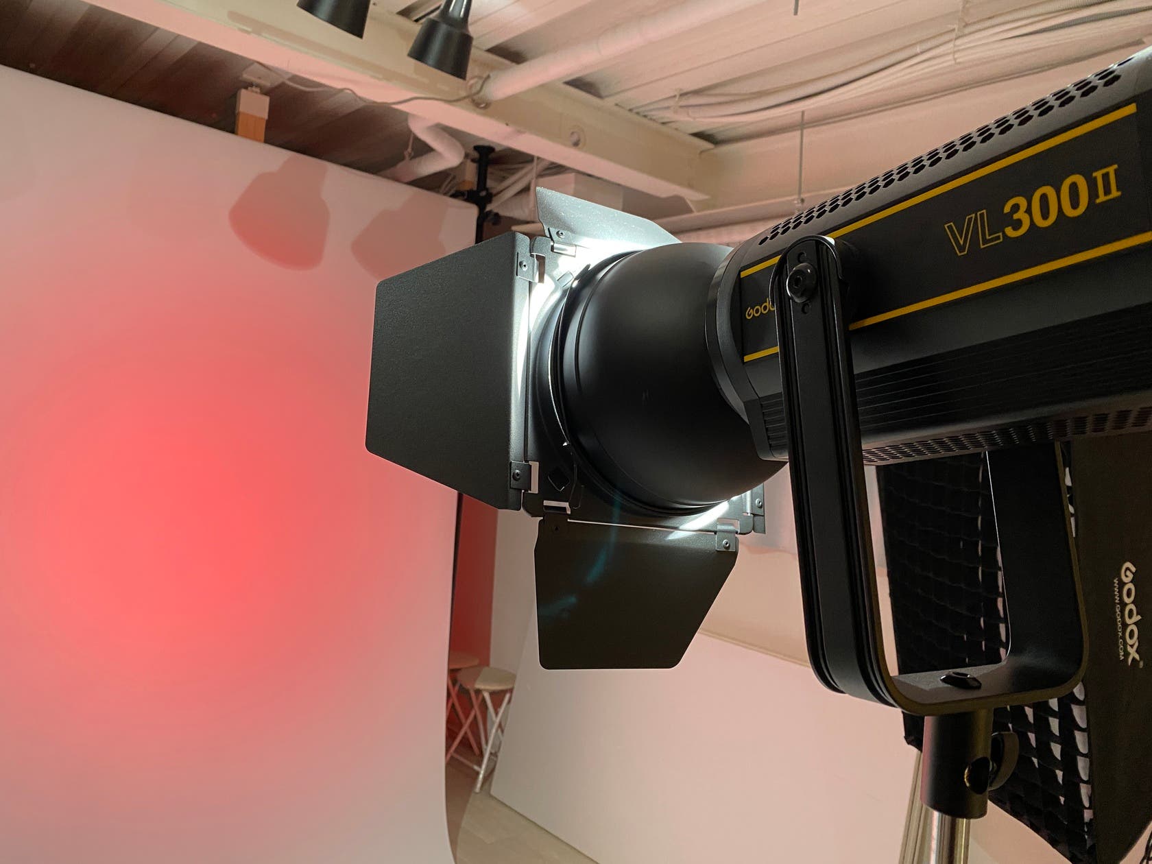 Godox LED照明FV150＋バーンドア ハニカムグリッドと4色フィルター一式の画像3