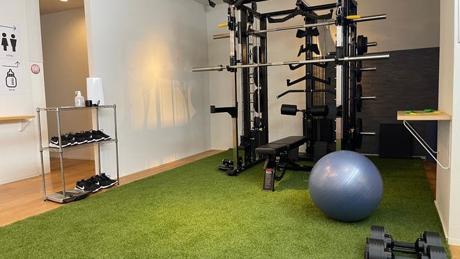 【徳山駅から徒歩3分】レンタルジム/完全個室・高品質マシン完備!の写真1