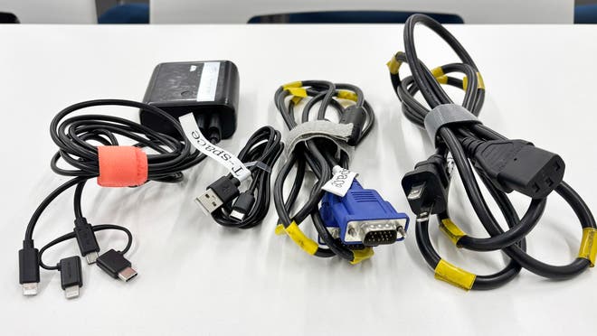 ★新宿T-spaceⅡ★最大38名迄使用可能!新宿三丁目駅より徒歩1分の格安貸会議室!の写真15