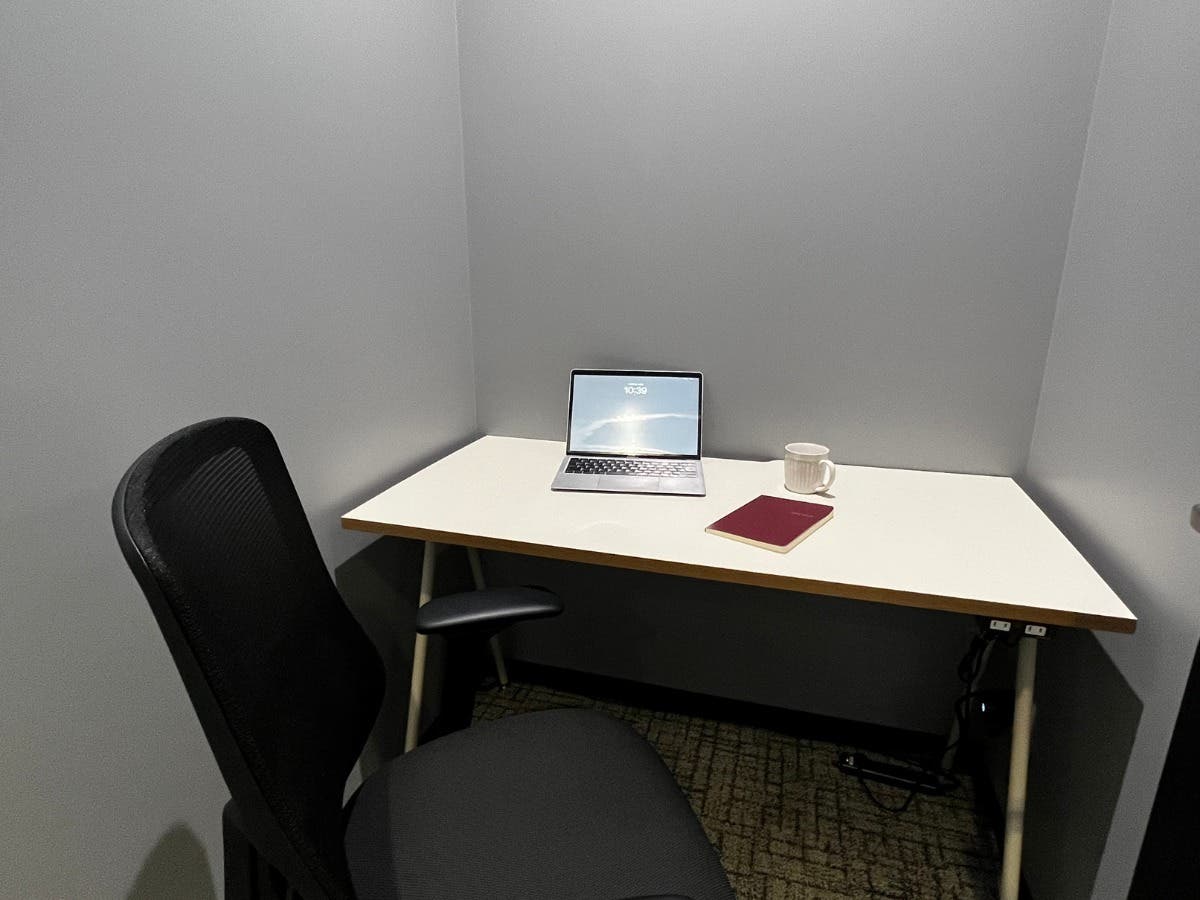 貸し会議室【Room13 - 1人部屋】 ｰ chilink WORKSITE MINATOMIRAI ※新高島駅から徒歩2分の写真1