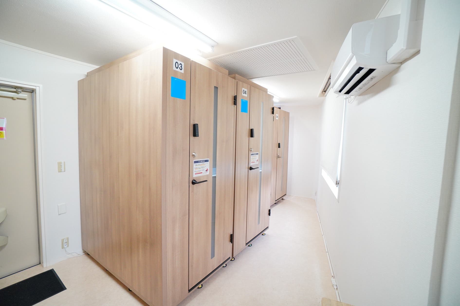 ＜ワークブース天神南No.1＞天神南駅徒歩1分✨完全個室🚪Wi-Fi📶モニター🖥️電源🔌テレワーク/面接/自習/作業の写真5