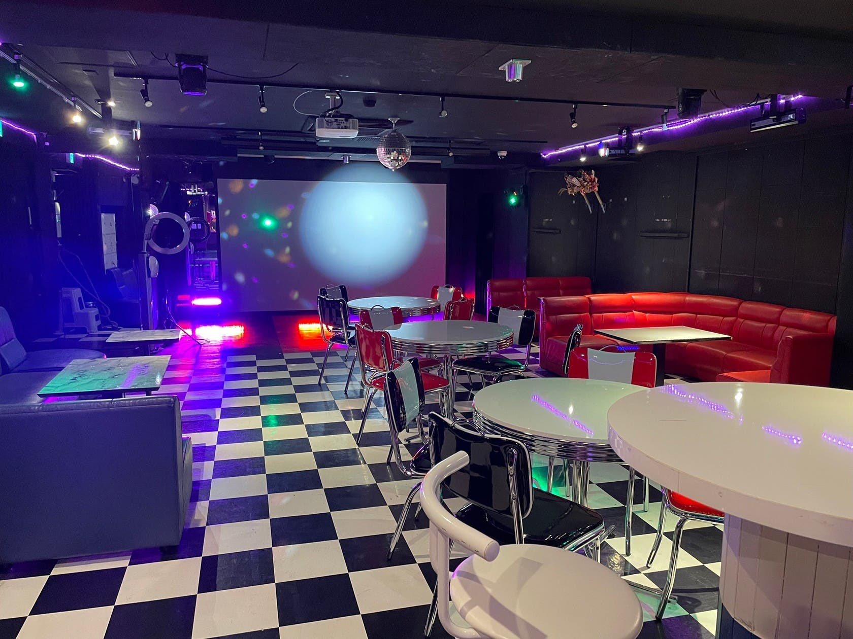 プロジェクター・スクリーンの画像1