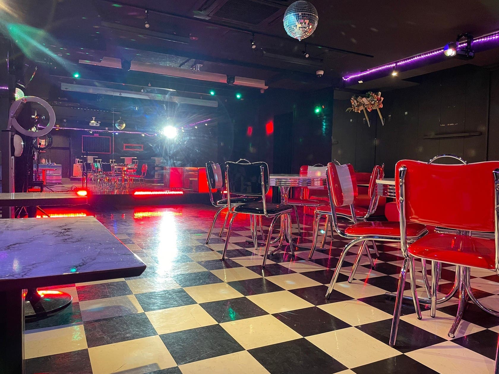 【早朝・深夜もレンタル可能！】ダンススタジオ、ヨガ、撮影、パーティー、新年会、忘年会様々な利用方法あり！の写真6