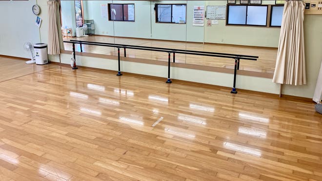 【津田山駅徒歩16分】多目的レンタルスペース《広々フローリングでヨガ・ダンスレッスンに最適!》楽器演奏OK♪駐車場ありの写真2