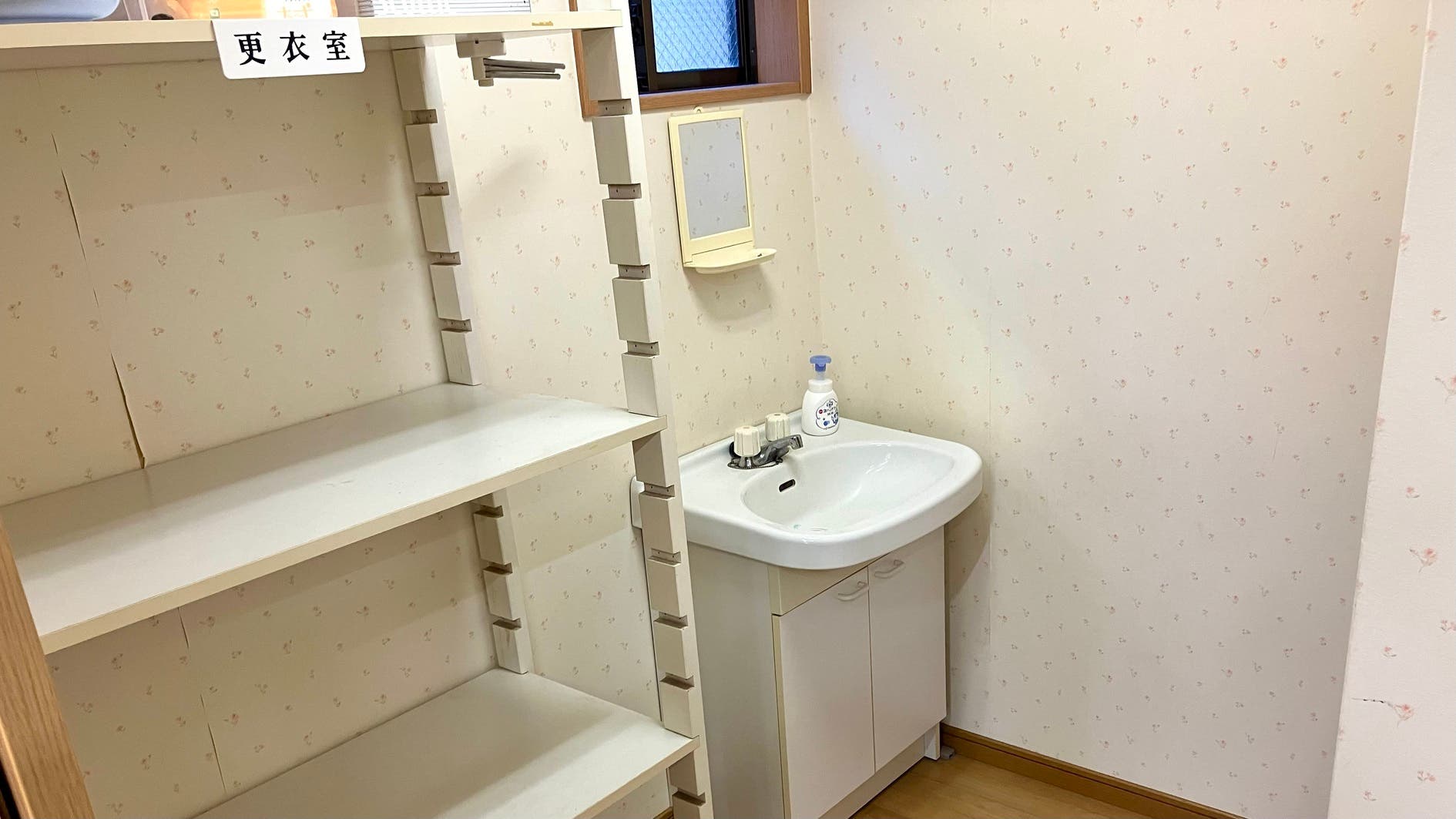 【津田山駅徒歩16分】多目的レンタルスペース《広々フローリングでヨガ・ダンスレッスンに最適！》楽器演奏OK♪駐車場ありの写真7