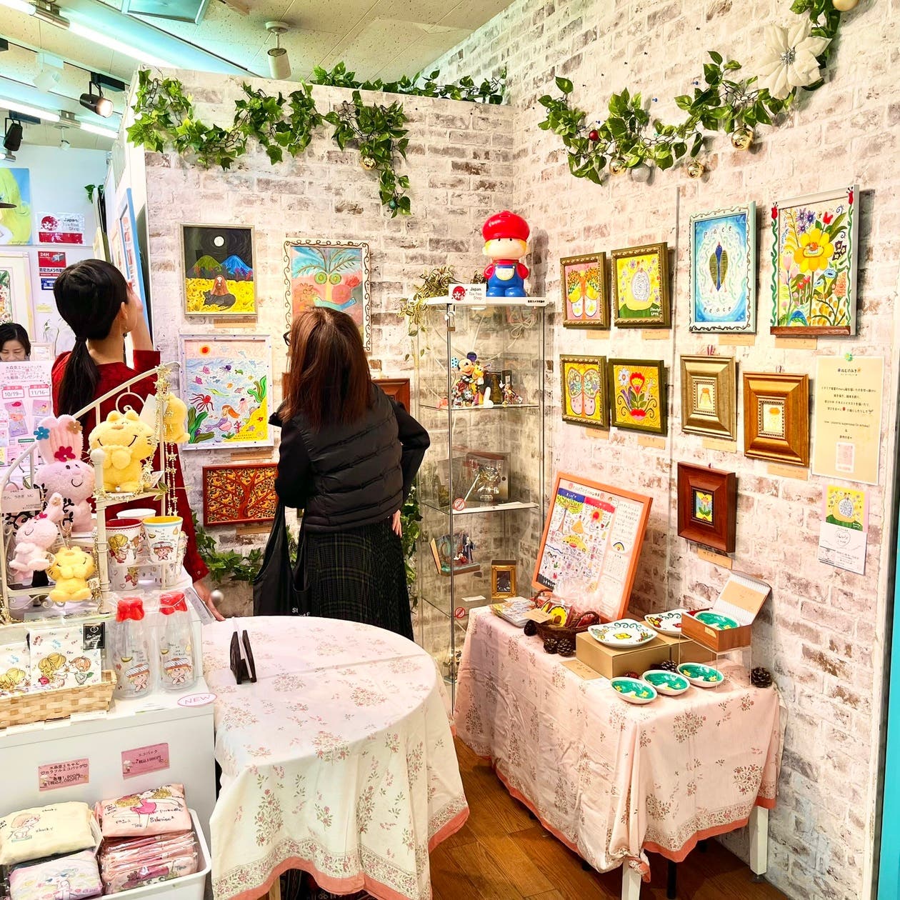 吉祥寺駅3分☆大型テナントビル１F入口横で展示＆販売の写真5