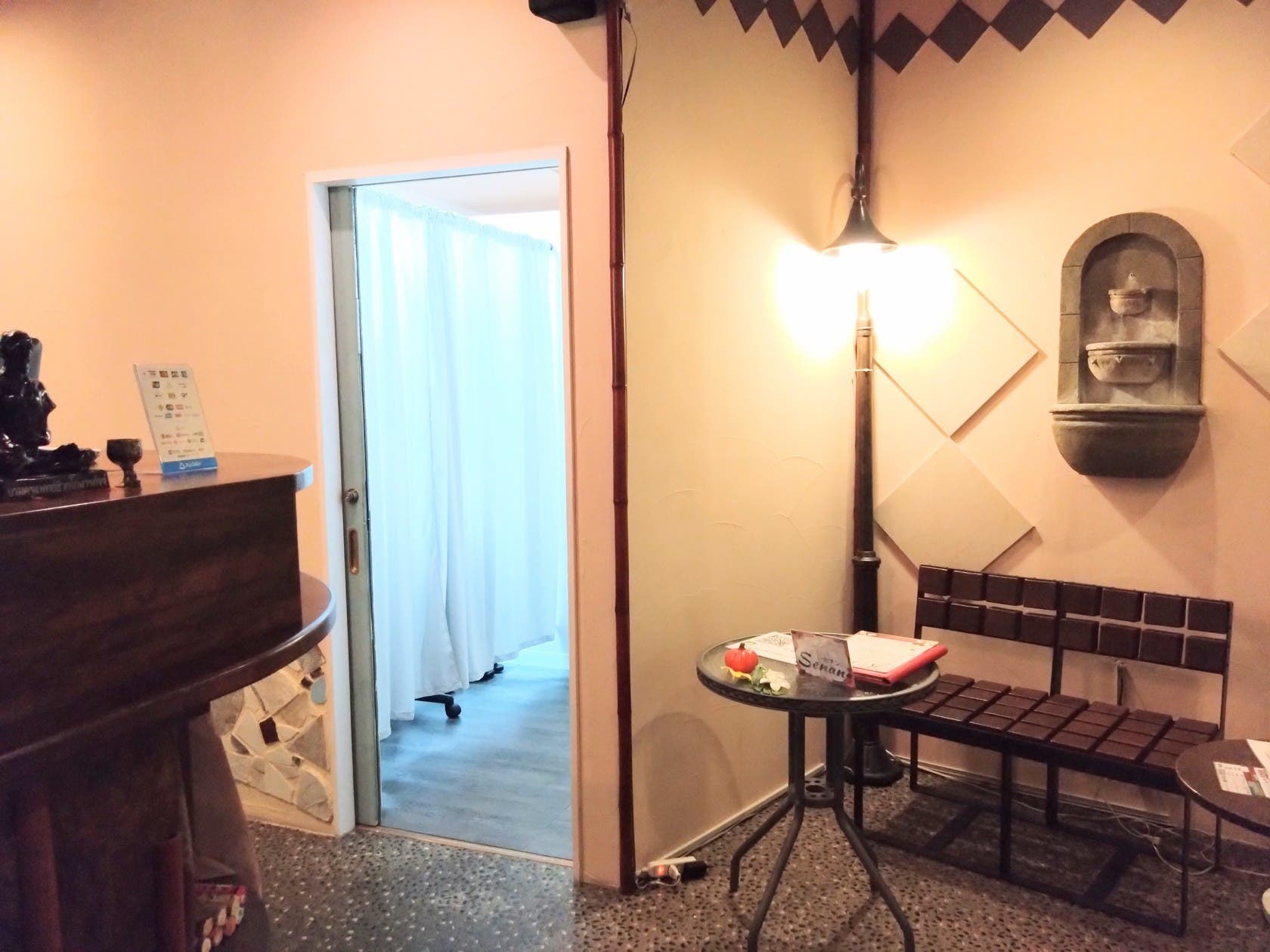 【北千住駅徒歩2分】月額レンタルサロン利用者募集中✨ ネイル・整体・エステに最適！の写真5