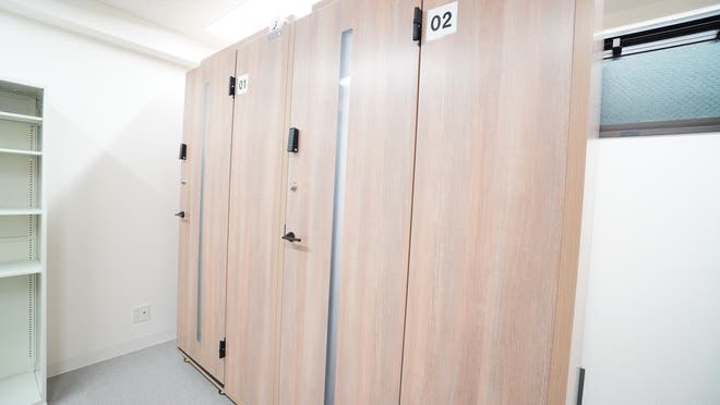 <BIZ DESK 博多筑紫口No.3>博多駅徒歩2分✨完全個室🚪光回線Wi-Fi📶電源🔌テレワーク/面接/自習/作業の写真4