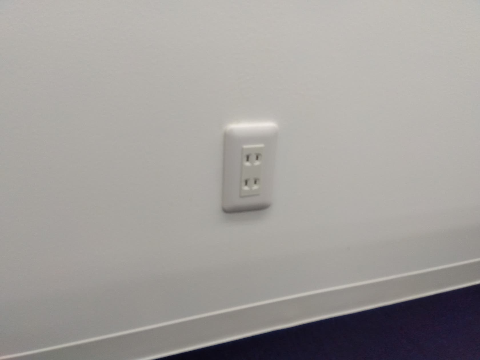 簡単な事前連絡でレイアウト準備可！インボイス対応・AI議事録完備の貸会議室【roomB】の写真9