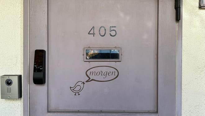 駅チカ30秒★レトロな秘密基地要素のある空間★充実の設備(サイネージモニター、冷蔵庫)の写真9