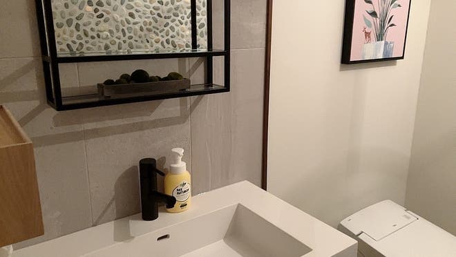 【JR元町駅徒歩1分🚶】 鍵付きプチ防音個室/🌟zoomやオンライン面談に🌟/喫煙スペース有/高速WIFI📶/電源🔌/325号室の写真13