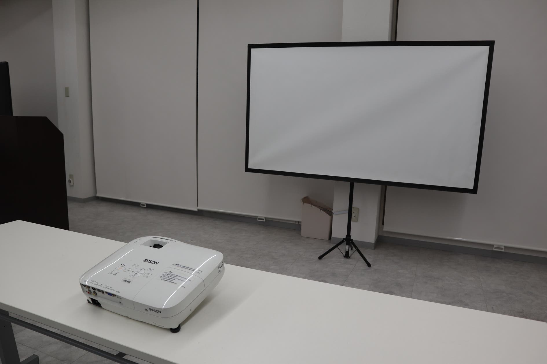 キャンペーン価格！駅から徒歩8分の立地、備品完備、広い空間でいろいろな用途に活用いただけますの写真8