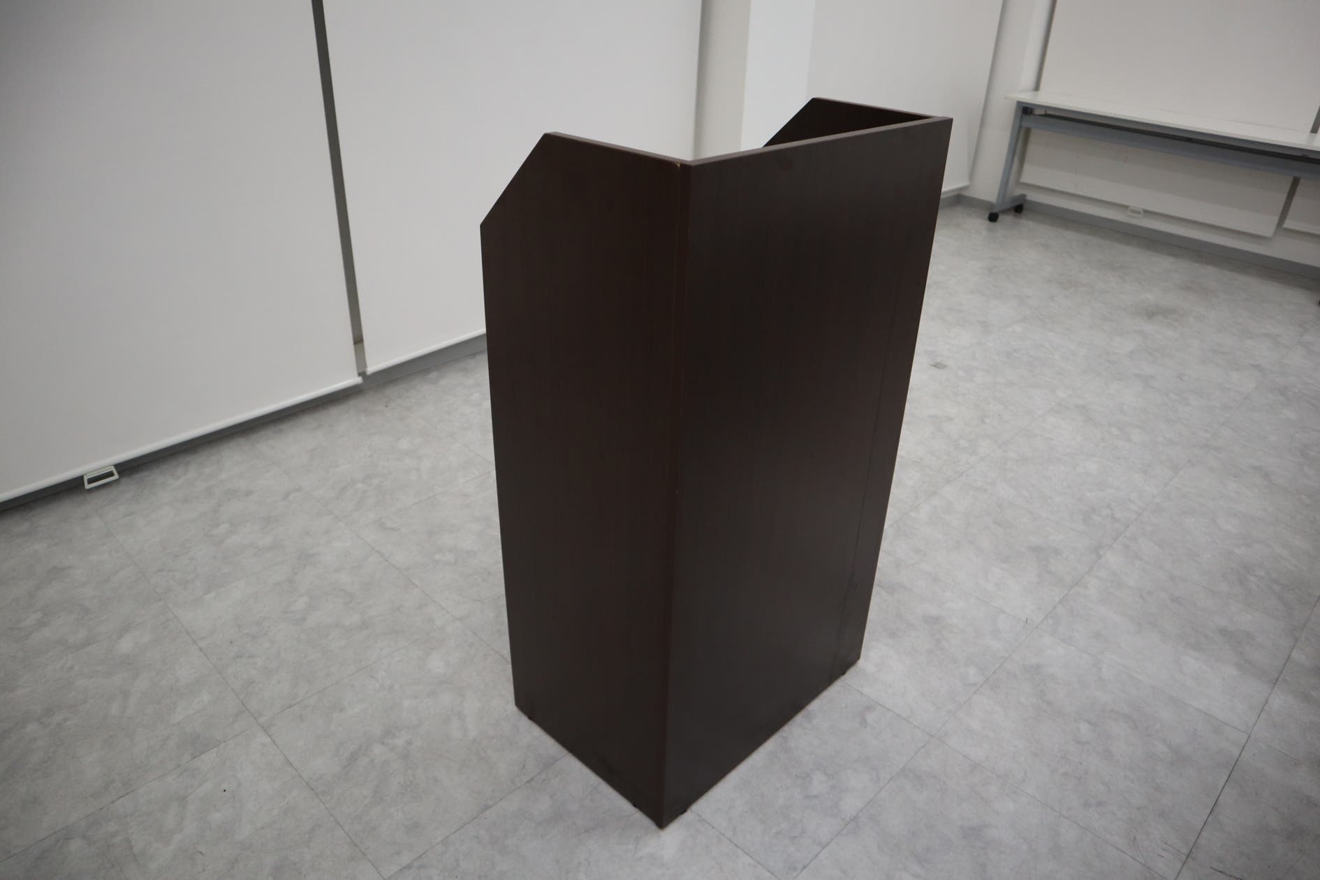 キャンペーン価格！駅から徒歩8分の立地、備品完備、広い空間でいろいろな用途に活用いただけますの写真13