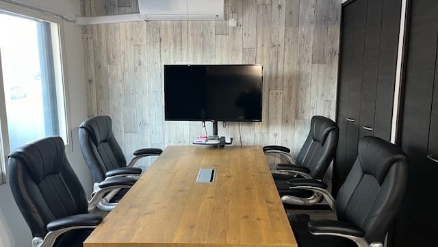 省エネWi-Fi完備体験型レンタル「会議室」の写真1