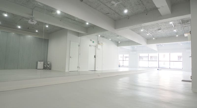 【綱島駅90秒】ダンスから会議まで多目的に利用しよう！