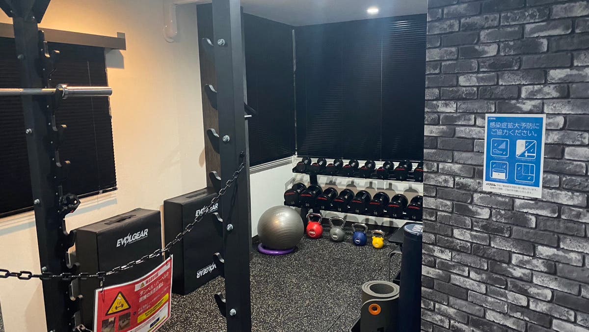 【ハコジム井土ヶ谷駅前店ルーム2】フリーウェイト中心の個室プライベートジム！人の目を気にせずフリーウェイトトレーニングをしよう！の写真7