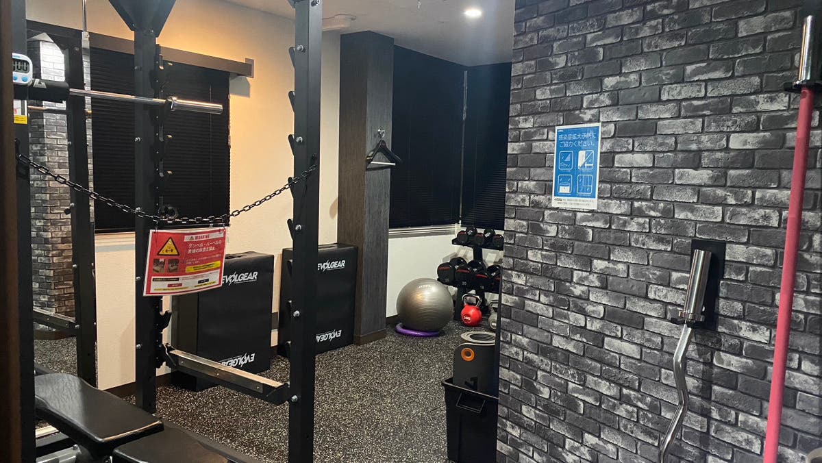 【ハコジム井土ヶ谷駅前店ルーム2】フリーウェイト中心の個室プライベートジム！人の目を気にせずフリーウェイトトレーニングをしよう！の写真9