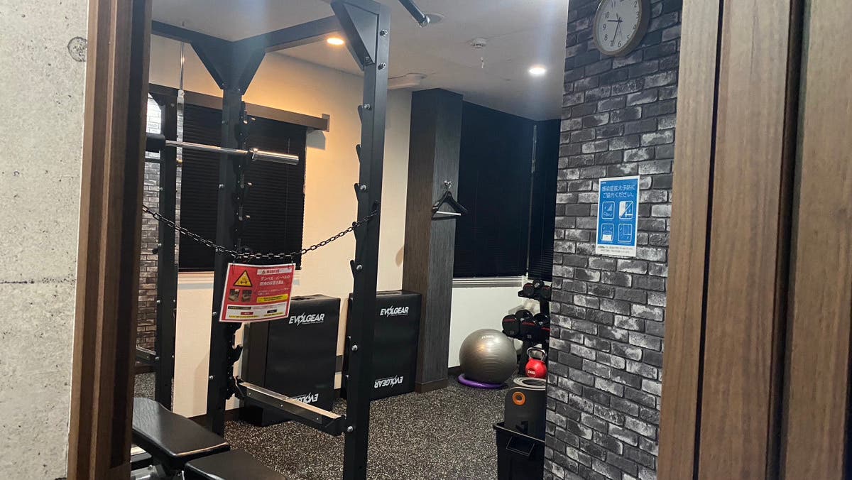 【ハコジム井土ヶ谷駅前店ルーム2】フリーウェイト中心の個室プライベートジム！人の目を気にせずフリーウェイトトレーニングをしよう！の写真10