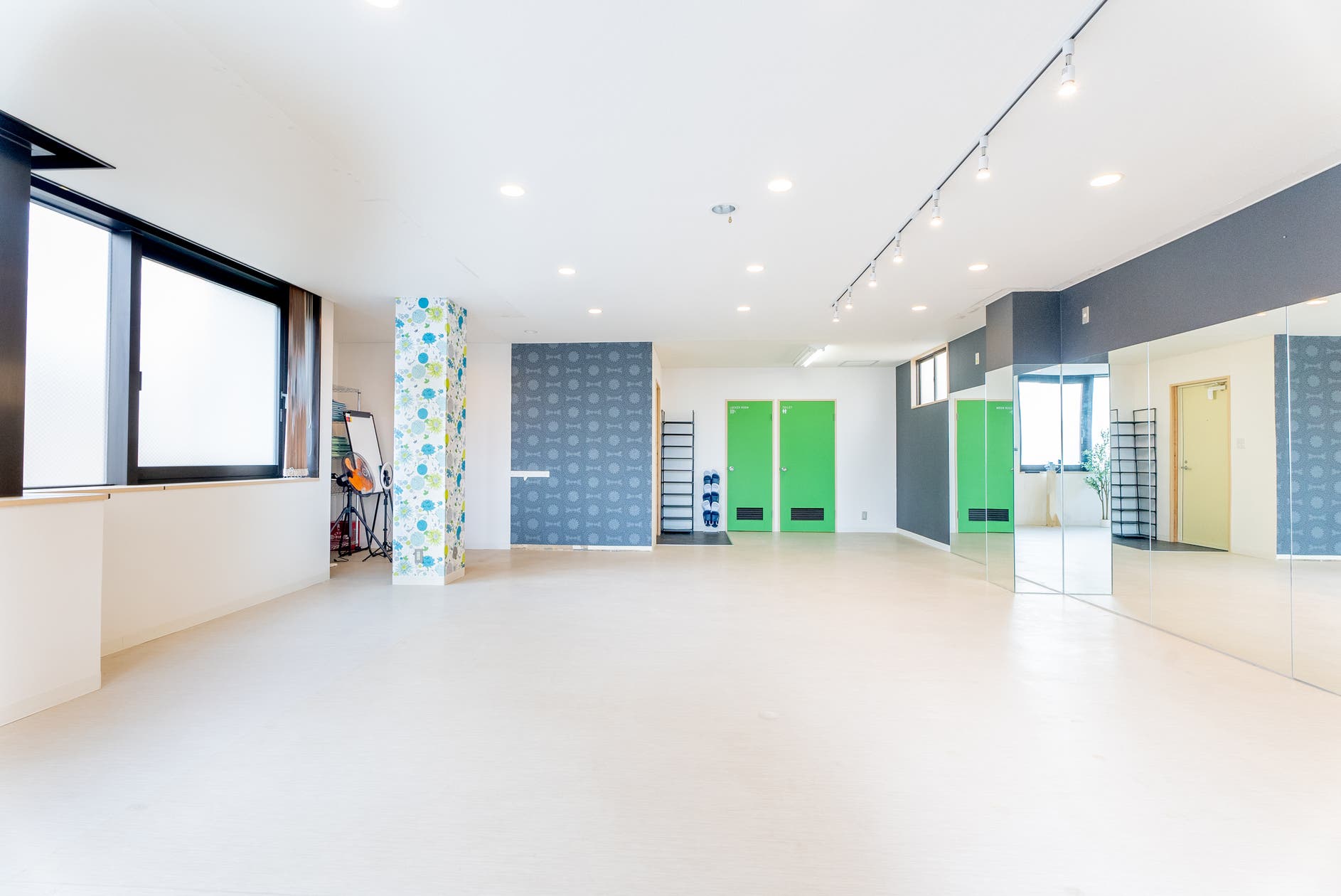 《千葉駅徒歩4分》58㎡広々スタジオ/ダンス/ヨガ/撮影/演劇の写真5