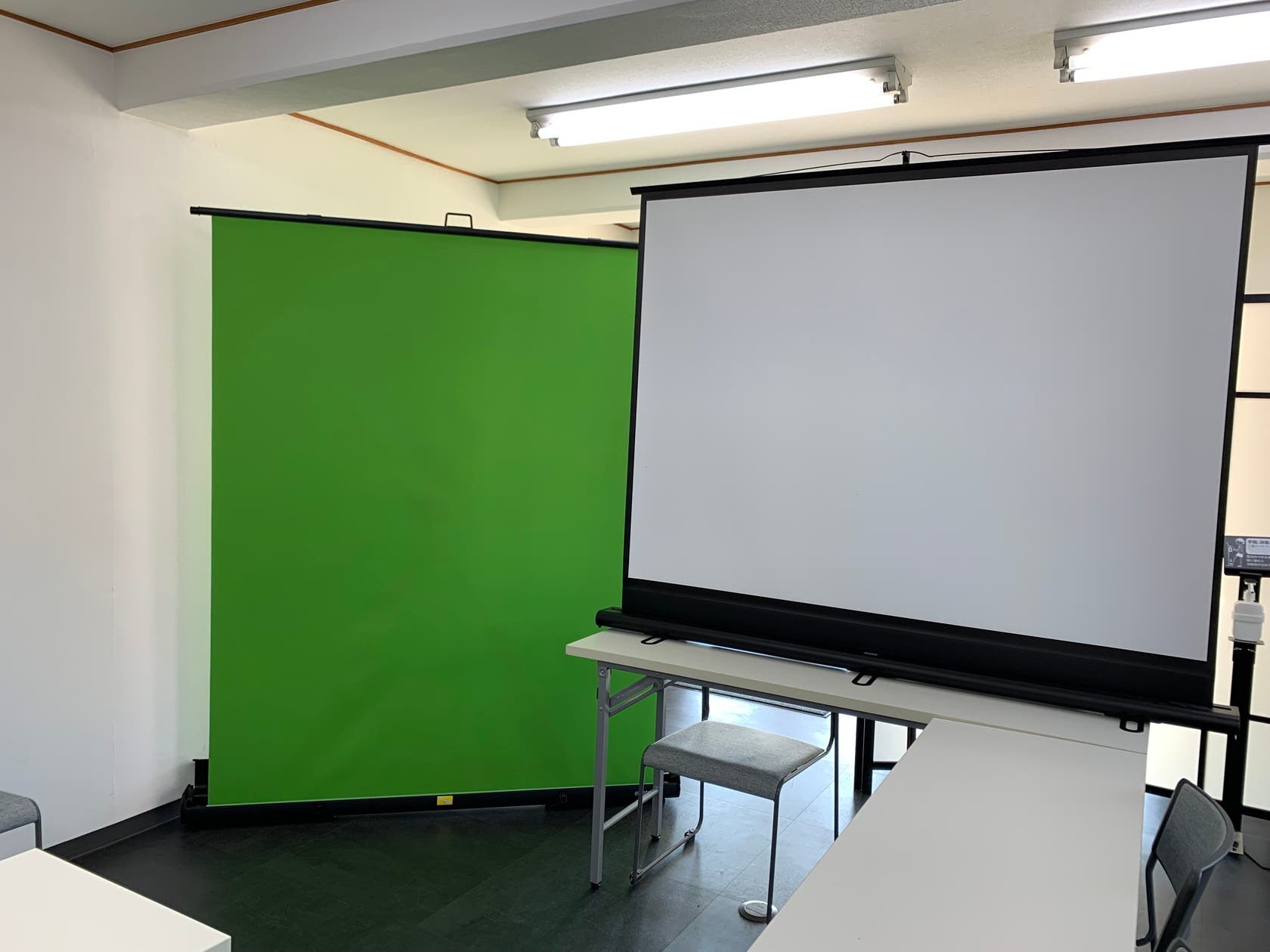 グリーンスクリーン(elgato Green Screen /幅1480㎜×高さ1800㎜)の画像1