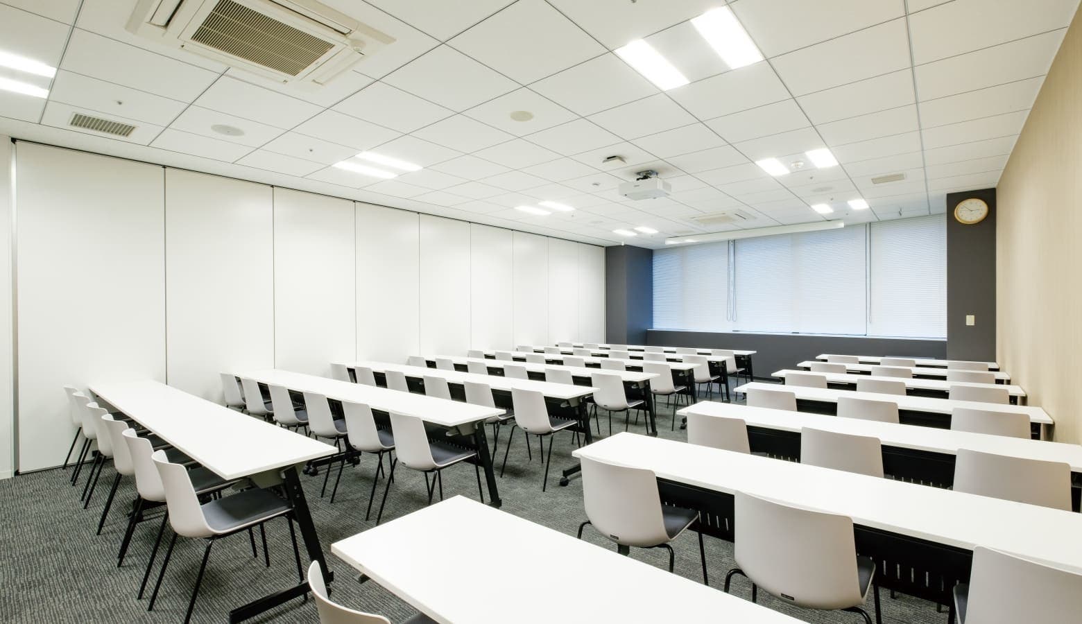 名古屋会議室　Tsudoico 名古屋駅前店　RoomG【国際センター駅直結！クールでスタイリッシュな空間は最大70名利用可能】の写真1