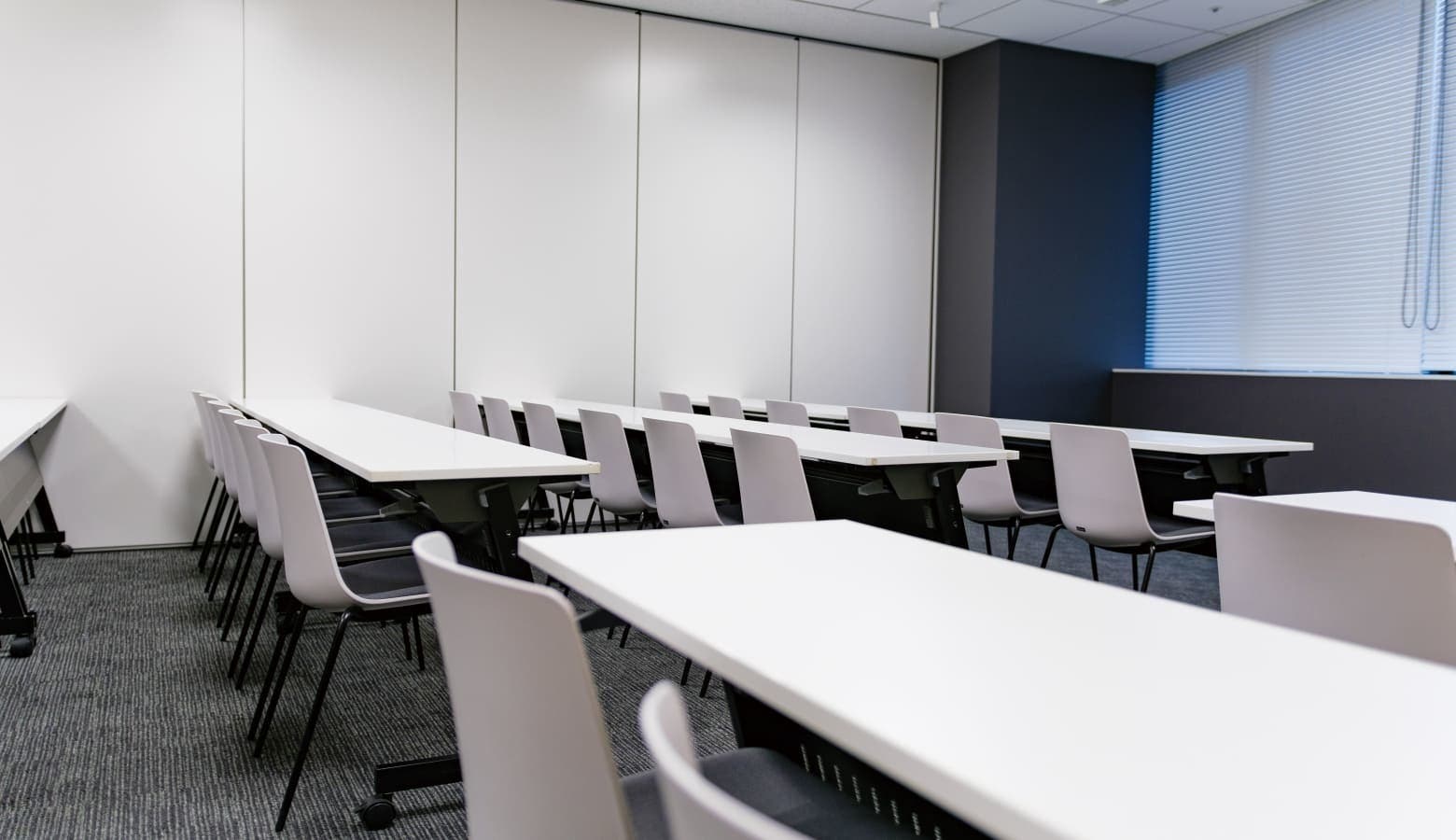 名古屋会議室　Tsudoico 名古屋駅前店　RoomG【国際センター駅直結！クールでスタイリッシュな空間は最大70名利用可能】の写真5